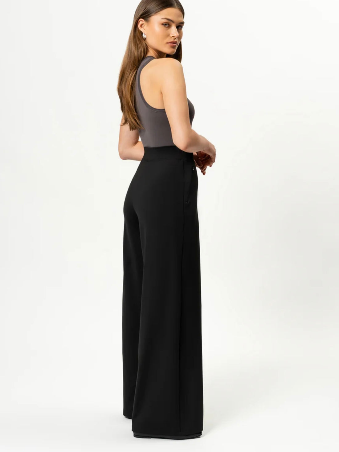 NINEPINE – Madame Chic